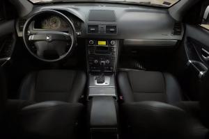 Balts Volvo XC90 2009 Jelgava, ar dzinēja tilpumu 2.40 L un nobraukumu 281 tūkst. km par 8200 €, foto 9 vietnē AUTOMOTO.COM.LV