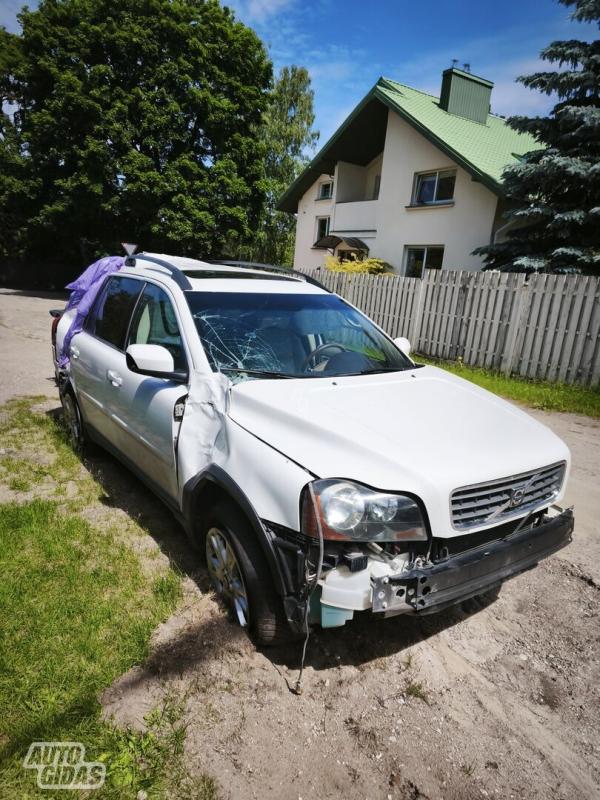 White Volvo XC90 2009 in Kaunas, with an engine capacity of 3.20 L and mileage of 245 thousand km for 1100 €, photo 5 on AUTOMOTO.COM.LV