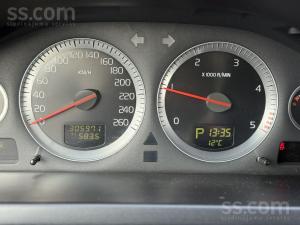 Белый Вольво ХС90 2009 в Рига, объемом двигателя 2.40 л и пробегом 0 тыс. км за 7600 €, фото 12 на AUTOMOTO.COM.LV