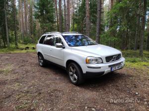 Balts Volvo XC90 2010 Tallina, ar dzinēja tilpumu 2.40 L un nobraukumu 320 tūkst. km par 7700 €, foto 4 vietnē AUTOMOTO.COM.LV