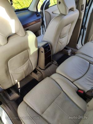 Balts Volvo XC90 2010 Tallina, ar dzinēja tilpumu 2.40 L un nobraukumu 320 tūkst. km par 7700 €, foto 12 vietnē AUTOMOTO.COM.LV