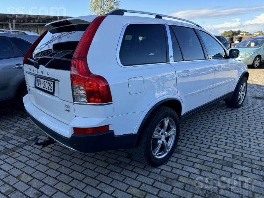 Balts Volvo XC90 2010 Talsi, ar dzinēja tilpumu 2.40 L un nobraukumu 0 tūkst. km par 7600 €, foto 5 vietnē AUTOMOTO.COM.LV