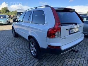 Balts Volvo XC90 2010 Talsi, ar dzinēja tilpumu 2.40 L un nobraukumu 0 tūkst. km par 7600 €, foto 7 vietnē AUTOMOTO.COM.LV