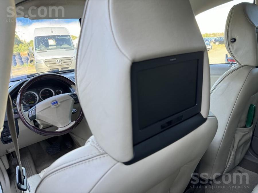 Balts Volvo XC90 2010 Talsi, ar dzinēja tilpumu 2.40 L un nobraukumu 0 tūkst. km par 7600 €, foto 13 vietnē AUTOMOTO.COM.LV