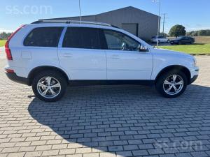 Balts Volvo XC90 2010 Talsi, ar dzinēja tilpumu 2.40 L un nobraukumu 0 tūkst. km par 7600 €, foto 28 vietnē AUTOMOTO.COM.LV