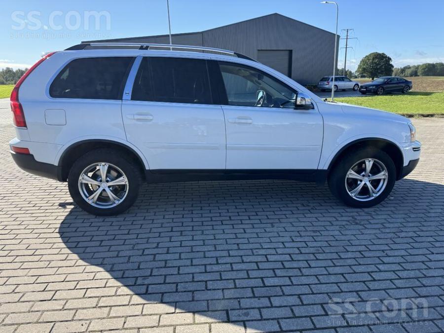 Balts Volvo XC90 2010 Talsi, ar dzinēja tilpumu 2.40 L un nobraukumu 0 tūkst. km par 7600 €, foto 28 vietnē AUTOMOTO.COM.LV