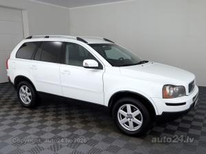 Balts Volvo XC90 2010 Tallina, ar dzinēja tilpumu 2.40 L un nobraukumu 379 tūkst. km par 5499 €, foto  vietnē AUTOMOTO.COM.LV