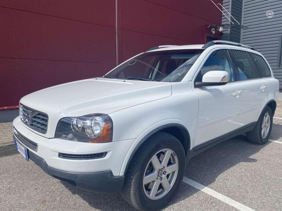 Balts Volvo XC90 2010 Kauņa, ar dzinēja tilpumu 2.40 L un nobraukumu 251 tūkst. km par 6800 €, foto 5 vietnē AUTOMOTO.COM.LV