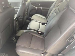 Balts Volvo XC90 2010 Kauņa, ar dzinēja tilpumu 2.40 L un nobraukumu 251 tūkst. km par 6800 €, foto 14 vietnē AUTOMOTO.COM.LV