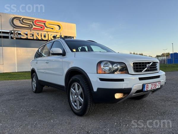 White Volvo XC90 2010 in Daugavpils, with an engine capacity of 2.40 L and mileage of 208 thousand km for 7750 €, photo 8 on AUTOMOTO.COM.LV