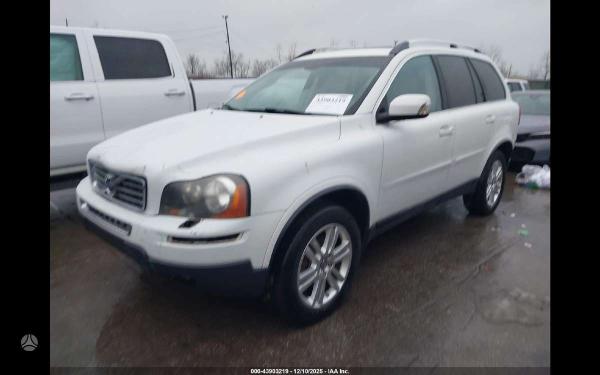 Balts Volvo XC90 2011 Šauļi, ar dzinēja tilpumu 3.19 L un nobraukumu 280 tūkst. km par 5500 €, foto 2 vietnē AUTOMOTO.COM.LV