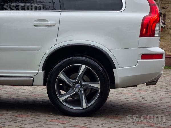 Balts Volvo XC90 2011 Rīga, ar dzinēja tilpumu 2.40 L un nobraukumu 378 tūkst. km par 11950 €, foto 10 vietnē AUTOMOTO.COM.LV