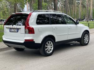 White Volvo XC90 2011 in Vilnius, with an engine capacity of 2.40 L and mileage of 264 thousand km for 9200 €, photo 7 on AUTOMOTO.COM.LV