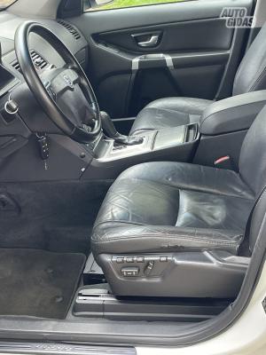 White Volvo XC90 2011 in Vilnius, with an engine capacity of 2.40 L and mileage of 264 thousand km for 9200 €, photo 11 on AUTOMOTO.COM.LV