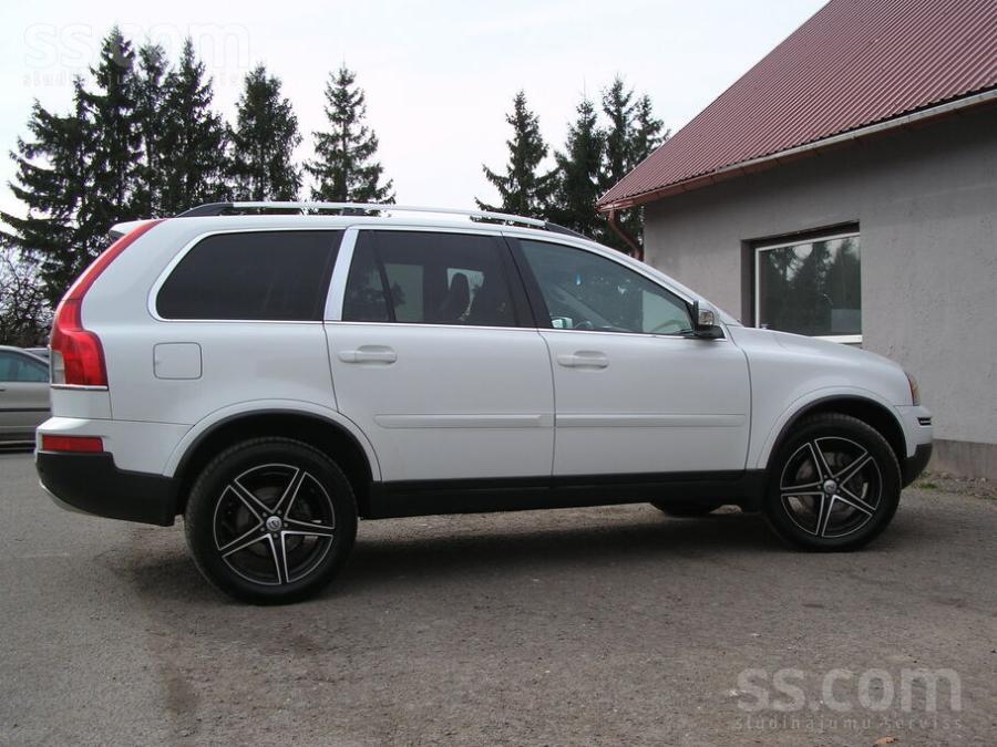 Balts Volvo XC90 2011 Rīga, ar dzinēja tilpumu 2.40 L un nobraukumu 0 tūkst. km par 10650 €, foto 4 vietnē AUTOMOTO.COM.LV