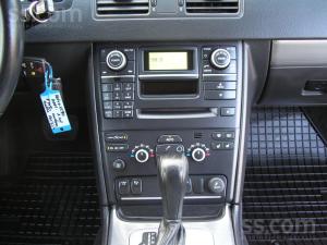Balts Volvo XC90 2011 Rīga, ar dzinēja tilpumu 2.40 L un nobraukumu 0 tūkst. km par 10650 €, foto 17 vietnē AUTOMOTO.COM.LV