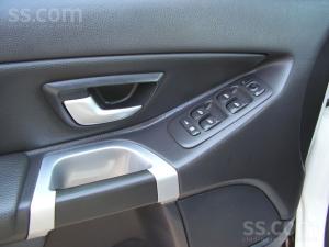 Balts Volvo XC90 2011 Rīga, ar dzinēja tilpumu 2.40 L un nobraukumu 0 tūkst. km par 10650 €, foto 19 vietnē AUTOMOTO.COM.LV