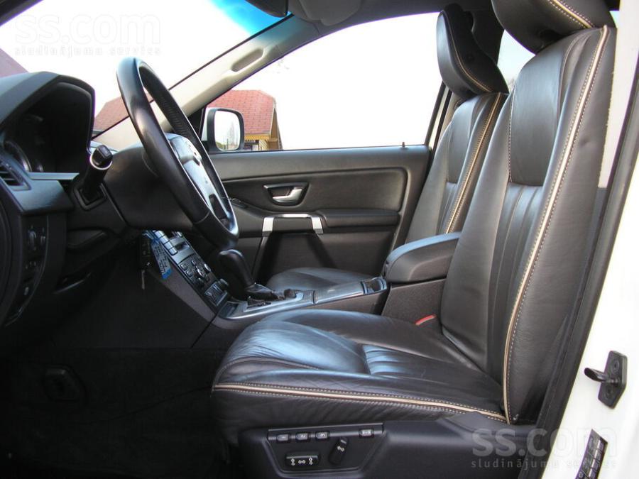 Balts Volvo XC90 2011 Rīga, ar dzinēja tilpumu 2.40 L un nobraukumu 0 tūkst. km par 10650 €, foto 20 vietnē AUTOMOTO.COM.LV