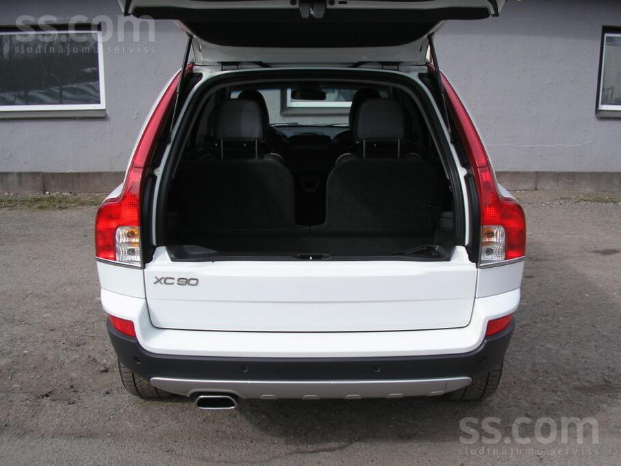 Balts Volvo XC90 2011 Rīga, ar dzinēja tilpumu 2.40 L un nobraukumu 0 tūkst. km par 10650 €, foto 24 vietnē AUTOMOTO.COM.LV
