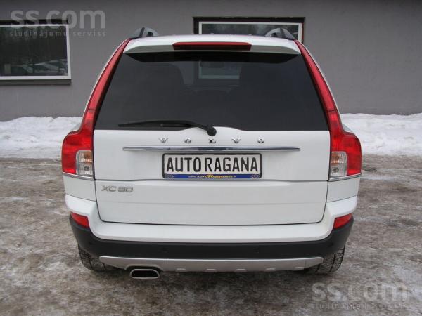 Balts Volvo XC90 2011 Rīga, ar dzinēja tilpumu 2.40 L un nobraukumu 0 tūkst. km par 10950 €, foto 6 vietnē AUTOMOTO.COM.LV