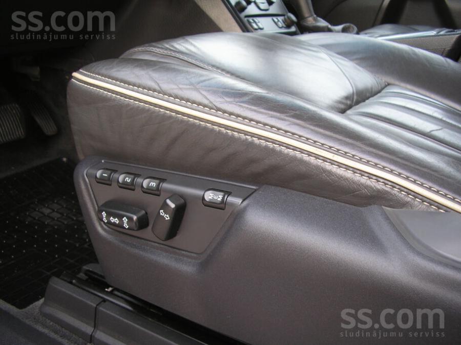White Volvo XC90 2011 in Riga, with an engine capacity of 2.40 L and mileage of 0 thousand km for 10950 €, photo 21 on AUTOMOTO.COM.LV
