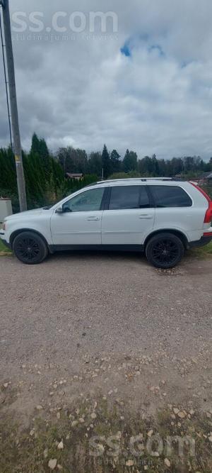 Balts Volvo XC90 2011 Rīga, ar dzinēja tilpumu 3.20 L un nobraukumu 317 tūkst. km par 9100 €, foto 3 vietnē AUTOMOTO.COM.LV