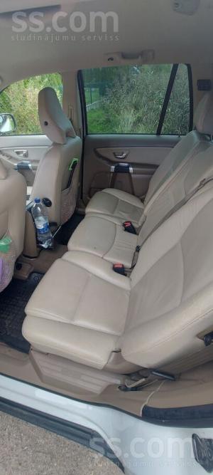 Balts Volvo XC90 2011 Rīga, ar dzinēja tilpumu 3.20 L un nobraukumu 317 tūkst. km par 9100 €, foto 4 vietnē AUTOMOTO.COM.LV