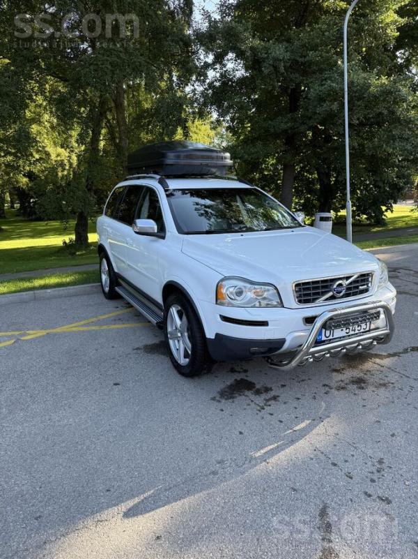 Balts Volvo XC90 2011 Liepāja, ar dzinēja tilpumu 2.40 L un nobraukumu 303 tūkst. km par 14900 €, foto 4 vietnē AUTOMOTO.COM.LV