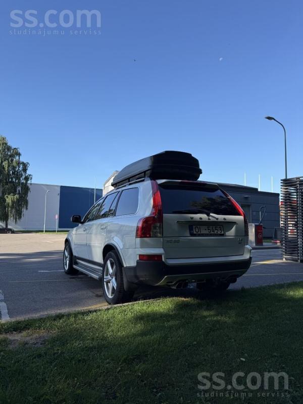 Balts Volvo XC90 2011 Liepāja, ar dzinēja tilpumu 2.40 L un nobraukumu 303 tūkst. km par 14900 €, foto 6 vietnē AUTOMOTO.COM.LV
