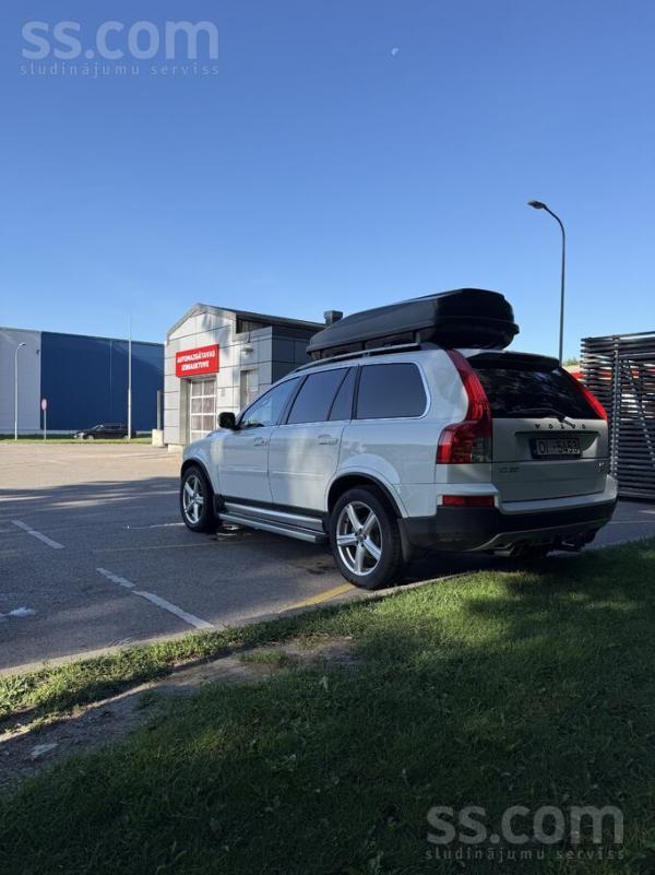 Balts Volvo XC90 2011 Liepāja, ar dzinēja tilpumu 2.40 L un nobraukumu 303 tūkst. km par 14900 €, foto 9 vietnē AUTOMOTO.COM.LV