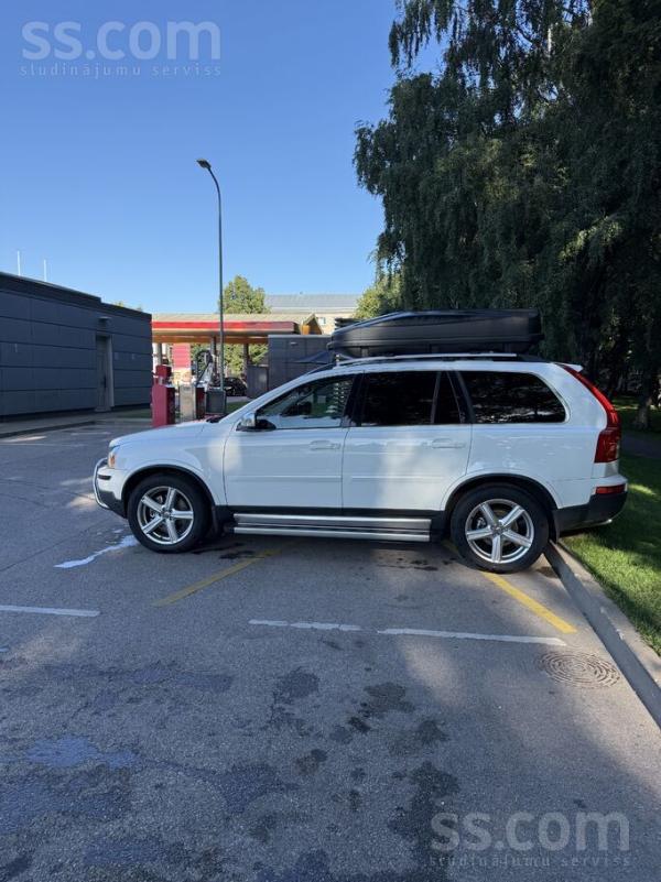 Balts Volvo XC90 2011 Liepāja, ar dzinēja tilpumu 2.40 L un nobraukumu 303 tūkst. km par 14900 €, foto 10 vietnē AUTOMOTO.COM.LV