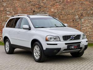 White Volvo XC90 2011 in Kedainiai, with an engine capacity of 2.40 L and mileage of 260 thousand km for 9950 €, photo 6 on AUTOMOTO.COM.LV
