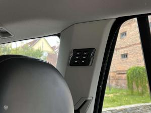 White Volvo XC90 2011 in Kedainiai, with an engine capacity of 2.40 L and mileage of 260 thousand km for 9950 €, photo 29 on AUTOMOTO.COM.LV