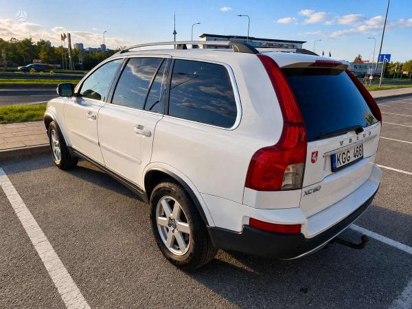 Balts Volvo XC90 2011 Viļņa, ar dzinēja tilpumu 3.20 L un nobraukumu 301 tūkst. km par 8500 €, foto 5 vietnē AUTOMOTO.COM.LV