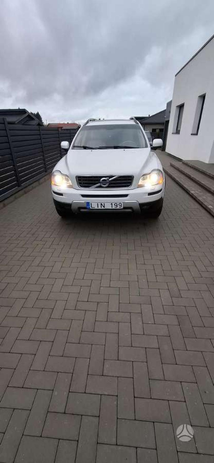 White Volvo XC90 2012 in Telschi, with an engine capacity of 3.20 L and mileage of 230 thousand km for 6300 €, photo 3 on AUTOMOTO.COM.LV