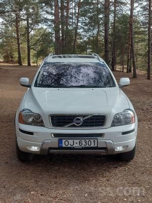 White Volvo XC90 2012 in Daugavpils, with an engine capacity of 2.40 L and mileage of 278 thousand km for 9850 €, photo 3 on AUTOMOTO.COM.LV