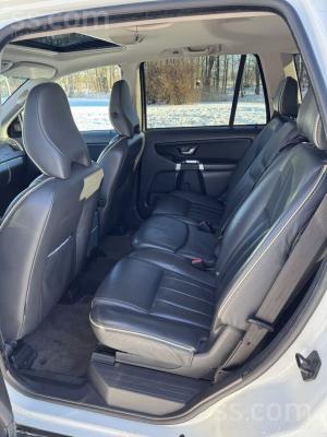 White Volvo XC90 2012 in Riga, with an engine capacity of 2.40 L and mileage of 252 thousand km for 12800 €, photo 22 on AUTOMOTO.COM.LV