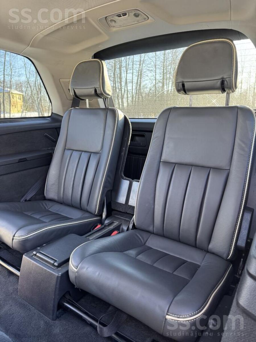White Volvo XC90 2012 in Riga, with an engine capacity of 2.40 L and mileage of 252 thousand km for 12800 €, photo 25 on AUTOMOTO.COM.LV