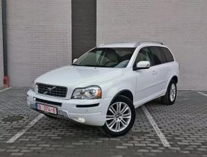 White Volvo XC90 2012 in Riga, with an engine capacity of 2.40 L and mileage of 372 thousand km for 8490 €, photo  on AUTOMOTO.COM.LV