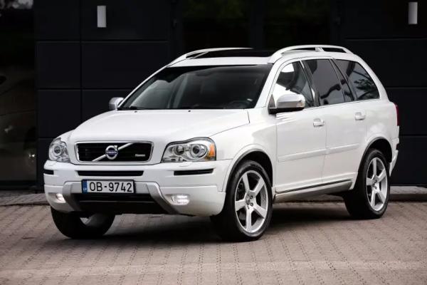 Balts Volvo XC90 2012 Jelgava, ar dzinēja tilpumu 2.40 L un nobraukumu 330 tūkst. km par 11400 €, foto 8 vietnē AUTOMOTO.COM.LV