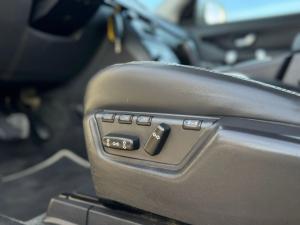 White Volvo XC90 2012 in Riga, with an engine capacity of 2.40 L and mileage of 340 thousand km for 12600 €, photo 15 on AUTOMOTO.COM.LV