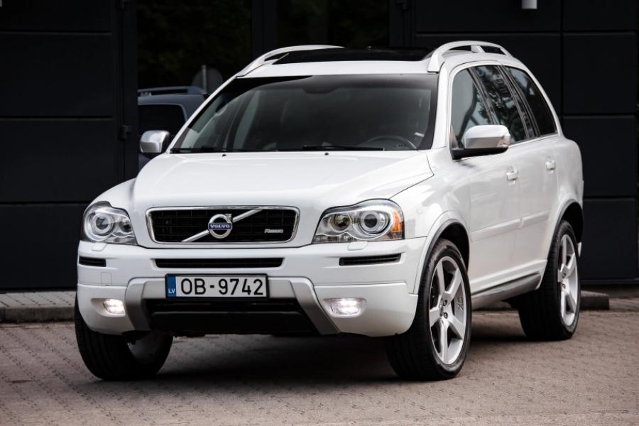 White Volvo XC90 2012 in Riga, with an engine capacity of 2.40 L and mileage of 340 thousand km for 12600 €, photo 46 on AUTOMOTO.COM.LV