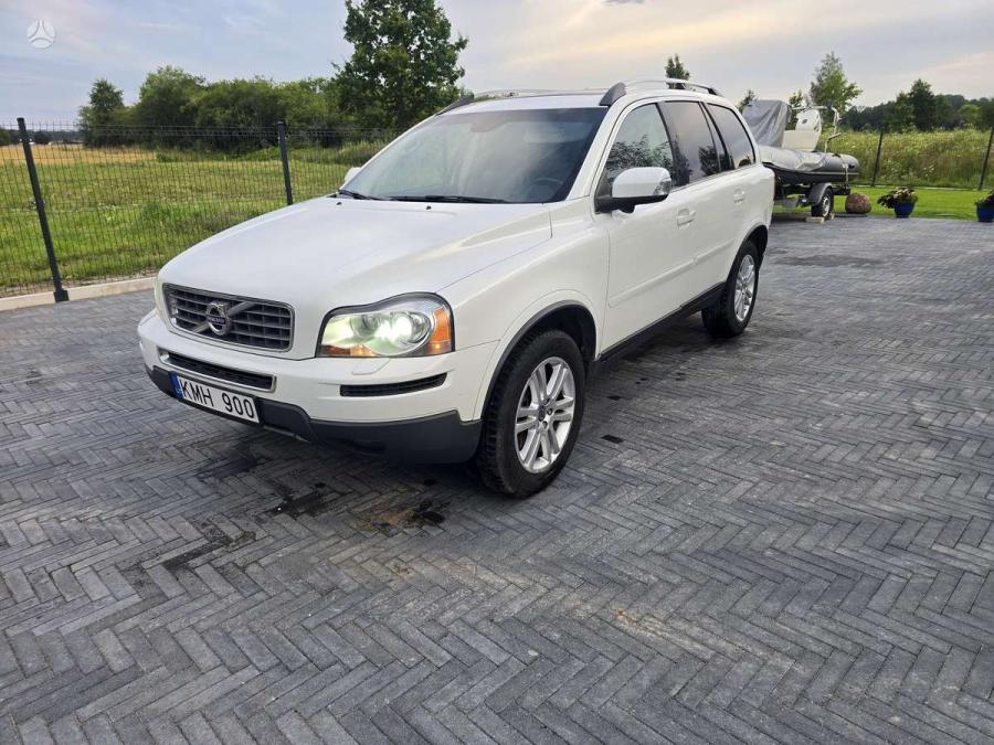 Белый Вольво ХС90 2012 в Каунас, объемом двигателя 3.20 л и пробегом 320 тыс. км за 7500 €, фото 1 на AUTOMOTO.COM.LV
