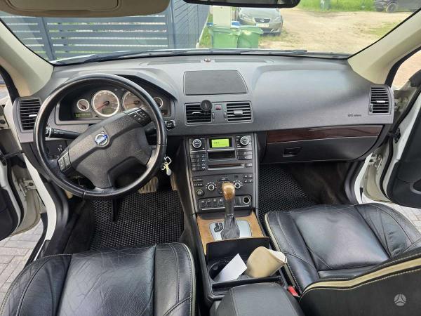 Balts Volvo XC90 2012 Kauņa, ar dzinēja tilpumu 3.20 L un nobraukumu 320 tūkst. km par 7500 €, foto 7 vietnē AUTOMOTO.COM.LV