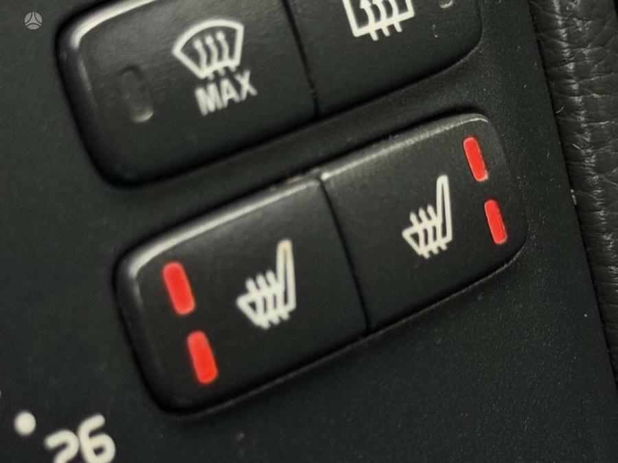 Белый Вольво ХС90 2012 в Ионава, объемом двигателя 2.40 л и пробегом 303 тыс. км за 9400 €, фото 30 на AUTOMOTO.COM.LV
