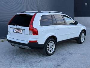 White Volvo XC90 2012 in Siauliai, with an engine capacity of 3.19 L and mileage of 169 thousand km for 9400 €, photo 7 on AUTOMOTO.COM.LV