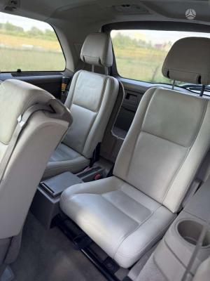 White Volvo XC90 2012 in Siauliai, with an engine capacity of 3.19 L and mileage of 169 thousand km for 9400 €, photo 19 on AUTOMOTO.COM.LV