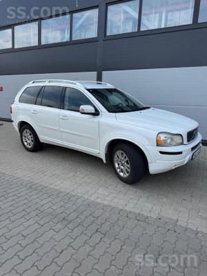 Balts Volvo XC90 2013 Liepāja, ar dzinēja tilpumu 2.40 L un nobraukumu 406 tūkst. km par 43600 €, foto 1 vietnē AUTOMOTO.COM.LV