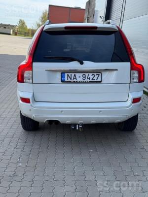 Balts Volvo XC90 2013 Liepāja, ar dzinēja tilpumu 2.40 L un nobraukumu 406 tūkst. km par 43600 €, foto 2 vietnē AUTOMOTO.COM.LV