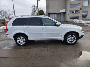 White Volvo XC90 2013 in Siauliai, with an engine capacity of 3.20 L and mileage of 301 thousand km for 8100 €, photo 8 on AUTOMOTO.COM.LV
